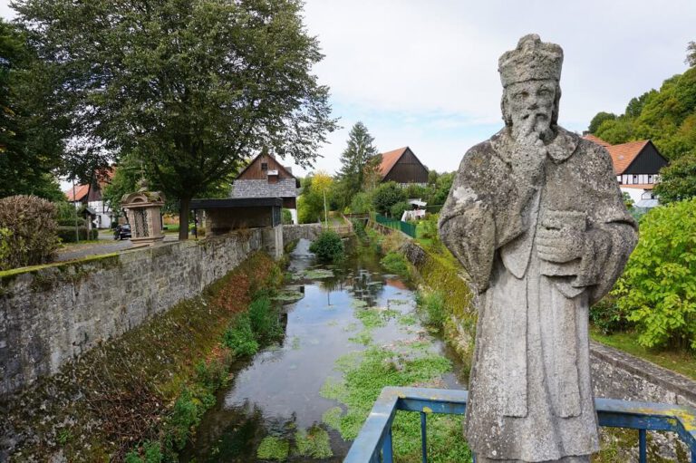 Auf Rundwanderwegen in Brakel wandern im Brakeler Bergland!