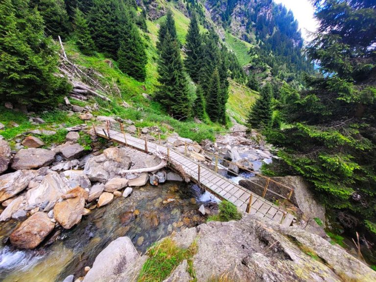 Mutkopf wandern: Hüttentour ab Hochmuth durch das Spronser Tal!