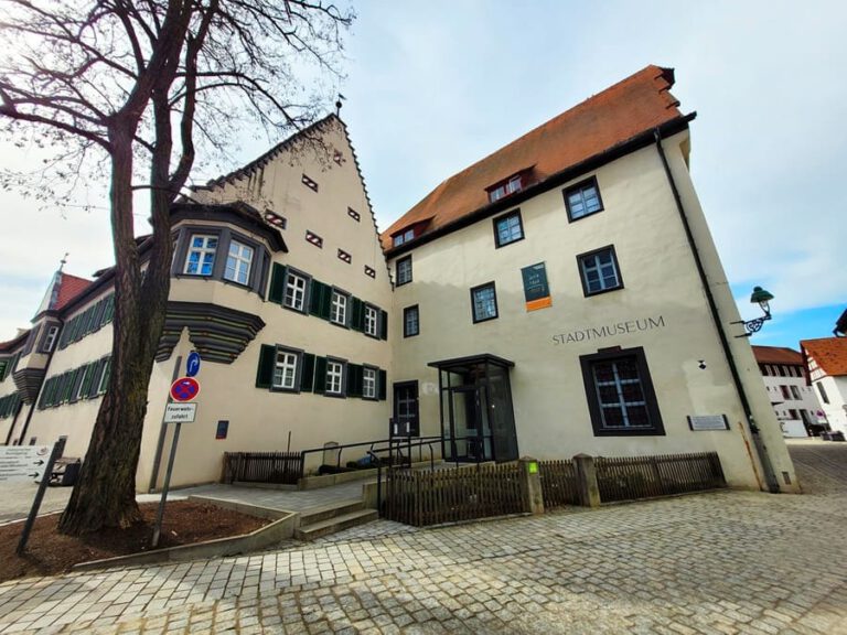 7 tolle Sehenswürdigkeiten in Nördlingen an einem Tag entdecken