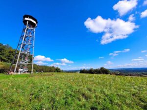Loßburg wandern: Vogteiturm, Zauberland, Berghütte, Kinzigsee