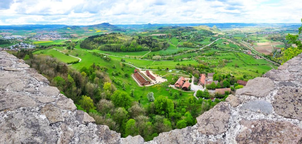 Auf den Hohentwiel wandern: Premiumwanderweg Hohentwieler!